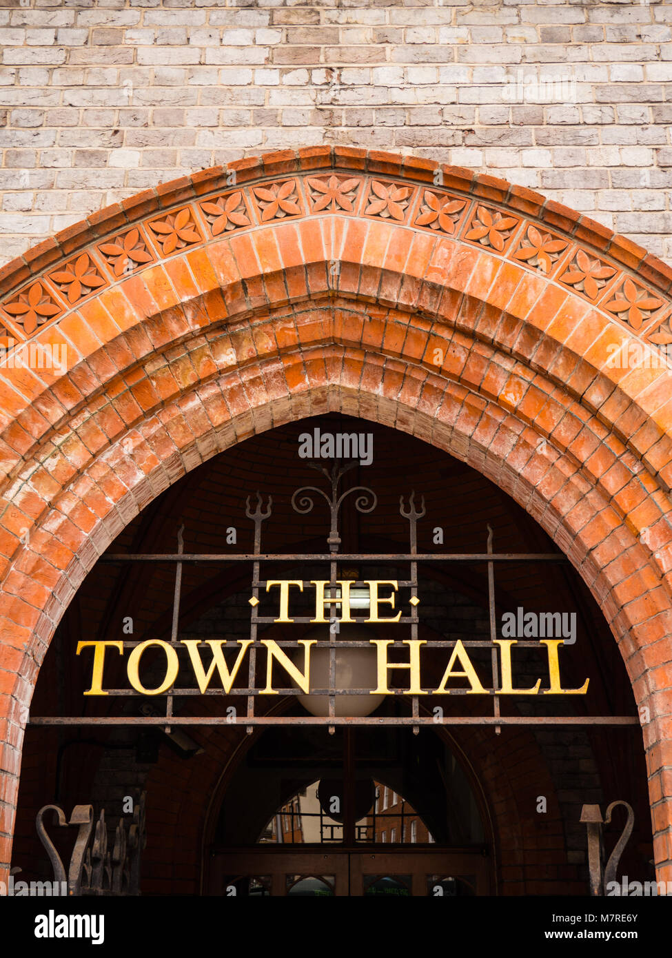 Reading Town Hall Sign, Reading Town Hall, Reading, Berkshire, England ...