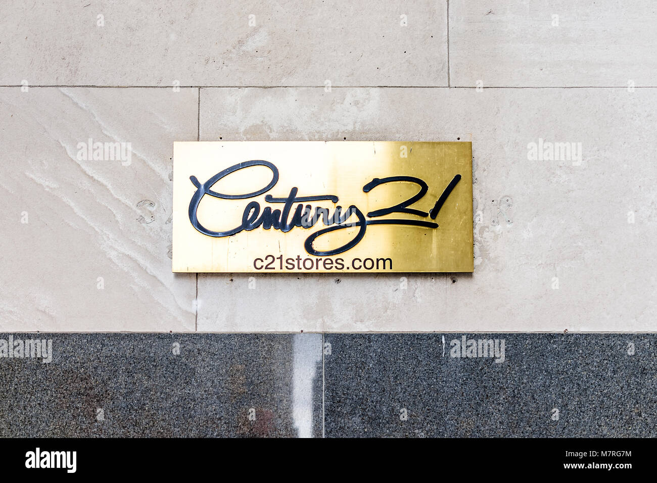 Century 21 new york hi-res stock photography and images - Alamy