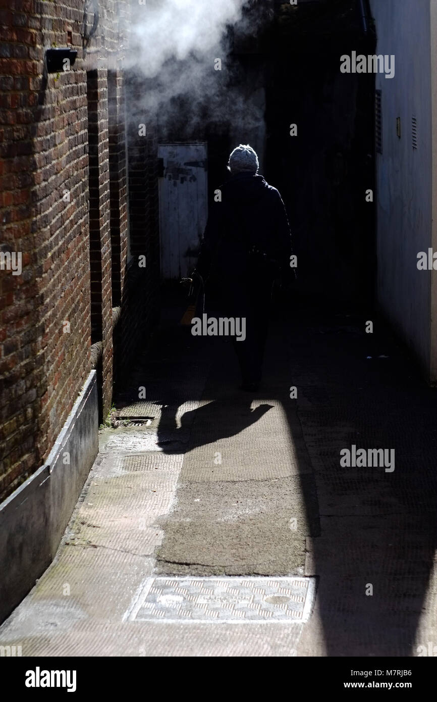 Dark figure hi-res stock photography and images - Alamy
