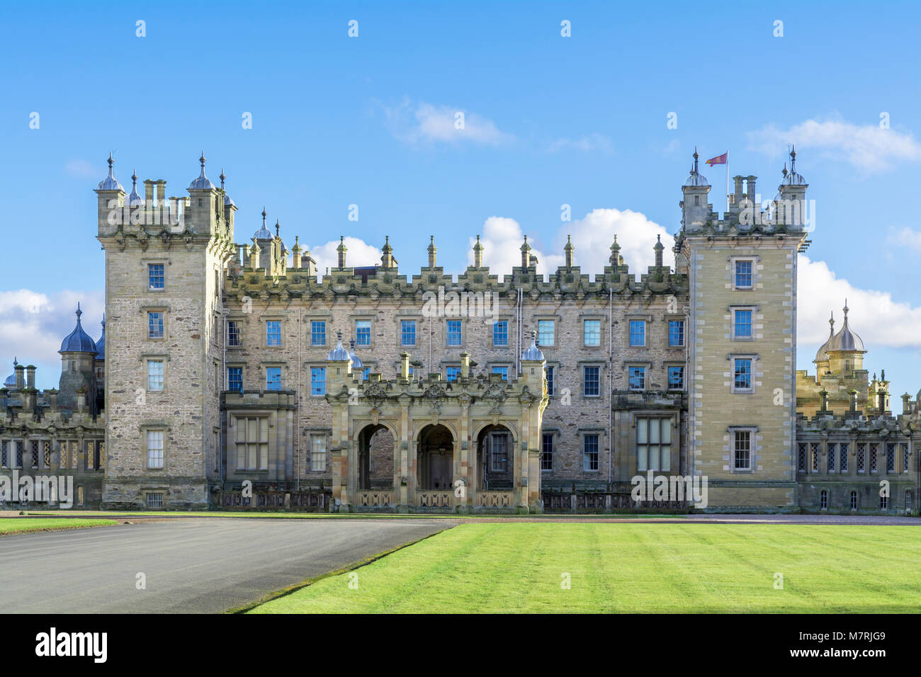 Floors castle, kelso scotland hi-res stock photography and images - Alamy