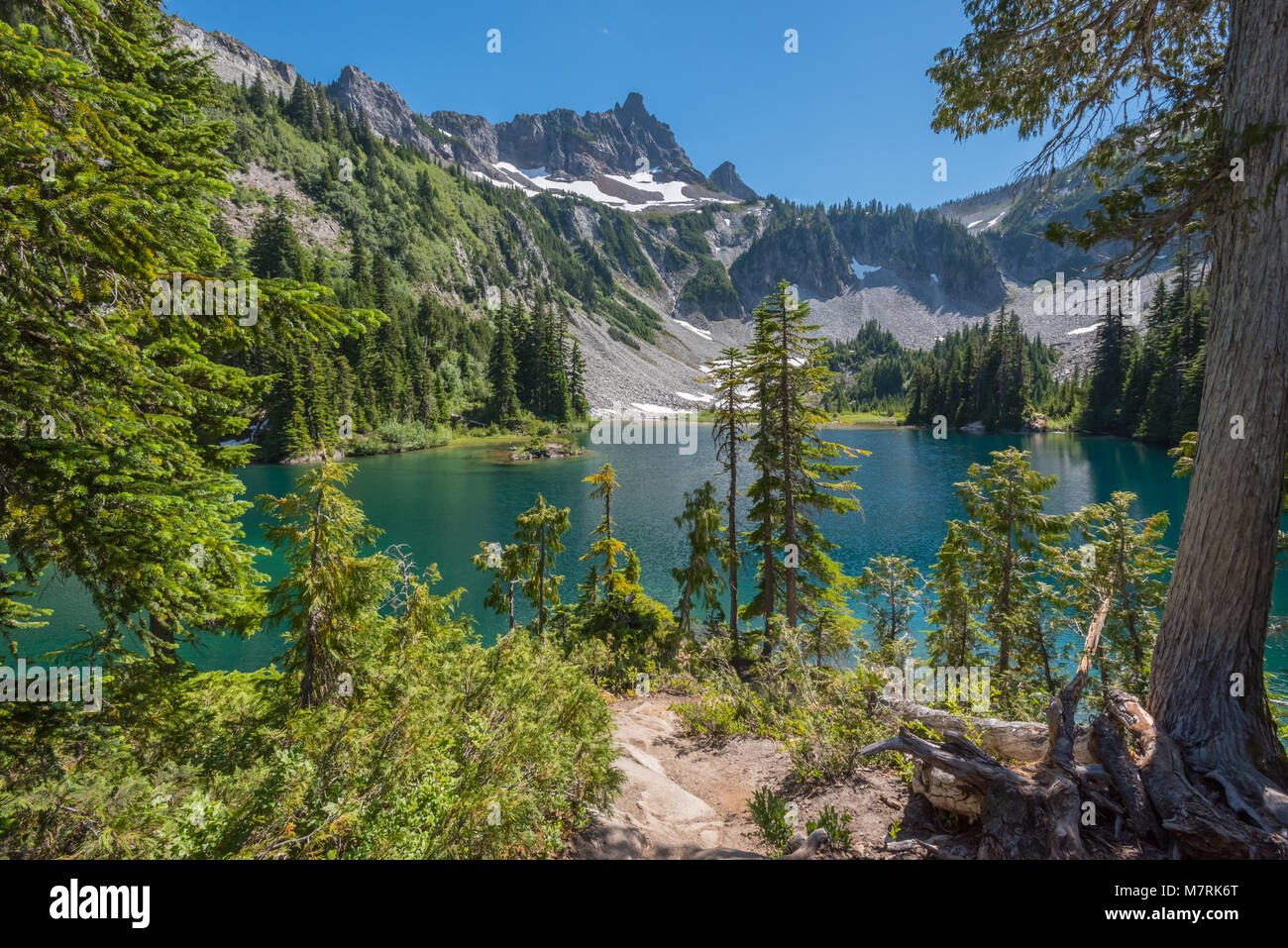 Snow Lake from backcountry campsite in Mount Rainier National Park ...