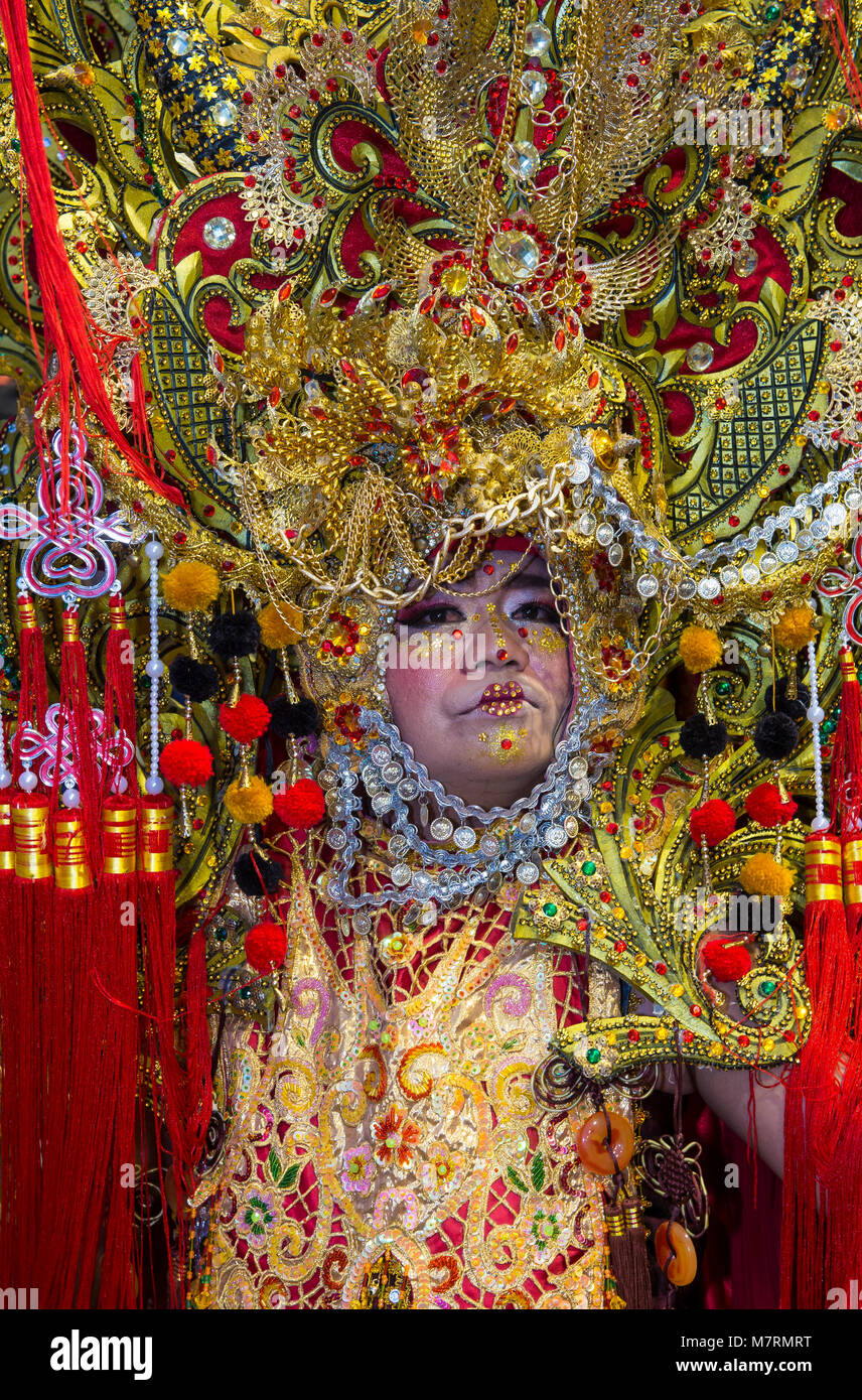 Chingay traditional dress hi-res stock photography and images - Alamy