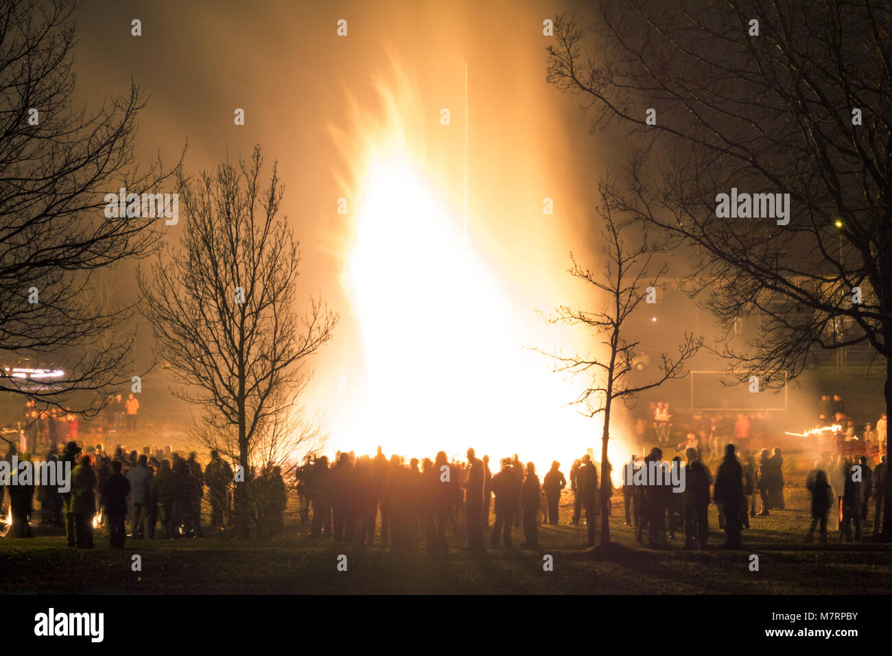 Witch burning stake hi-res stock photography and images - Alamy