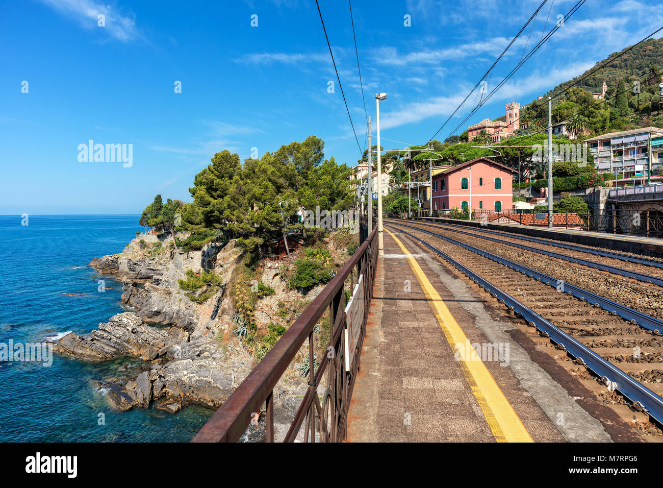 Ligurian coast railway hi-res stock photography and images - Alamy