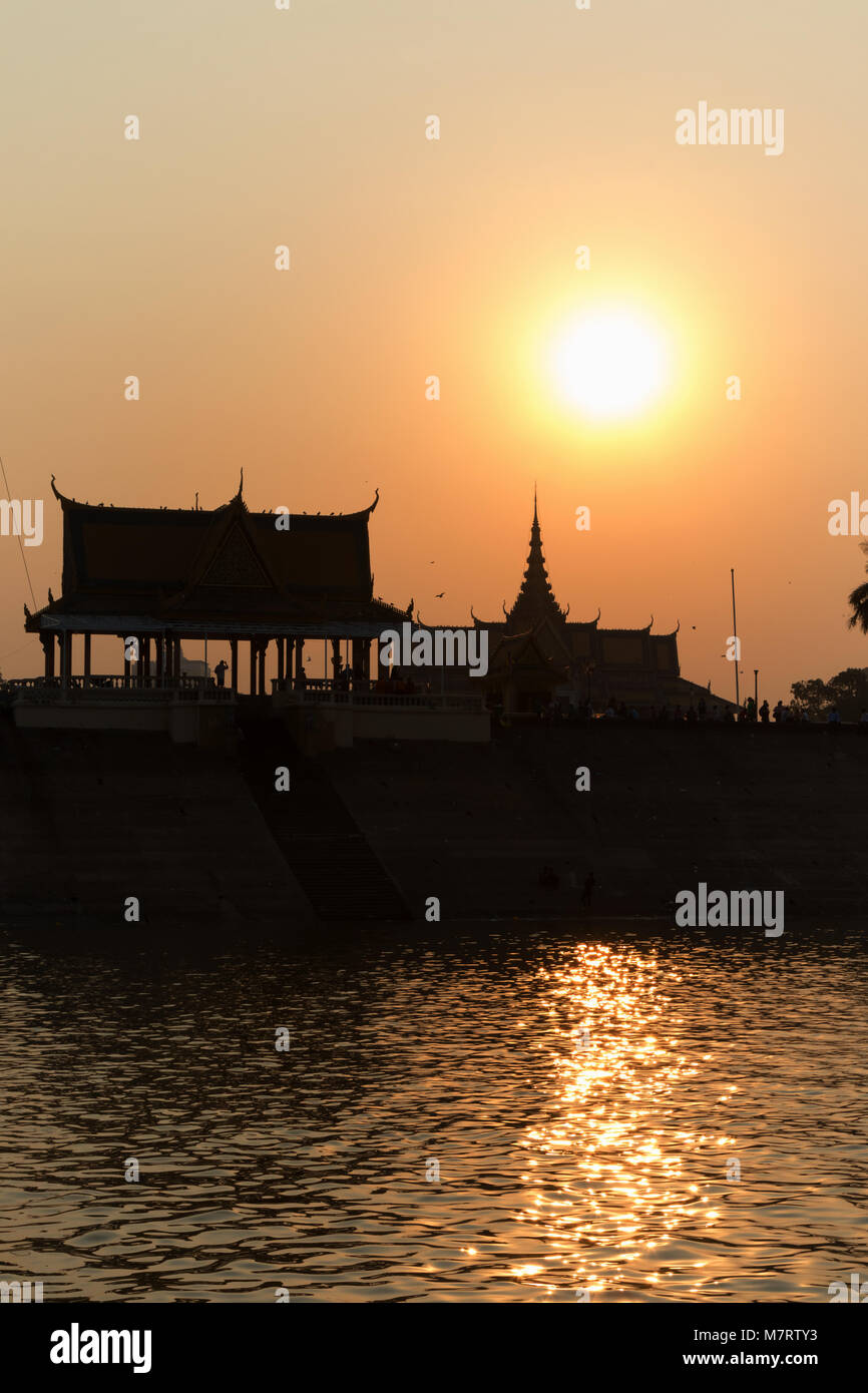 Cambodia sunset - over the Royal Palace, on a Mekong River cruise ...