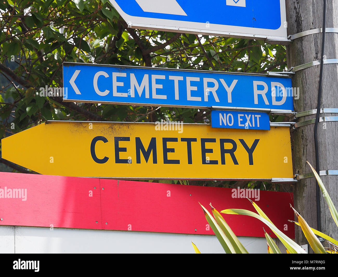 Humorous Cemetery Road Sign Stock Photo - Alamy