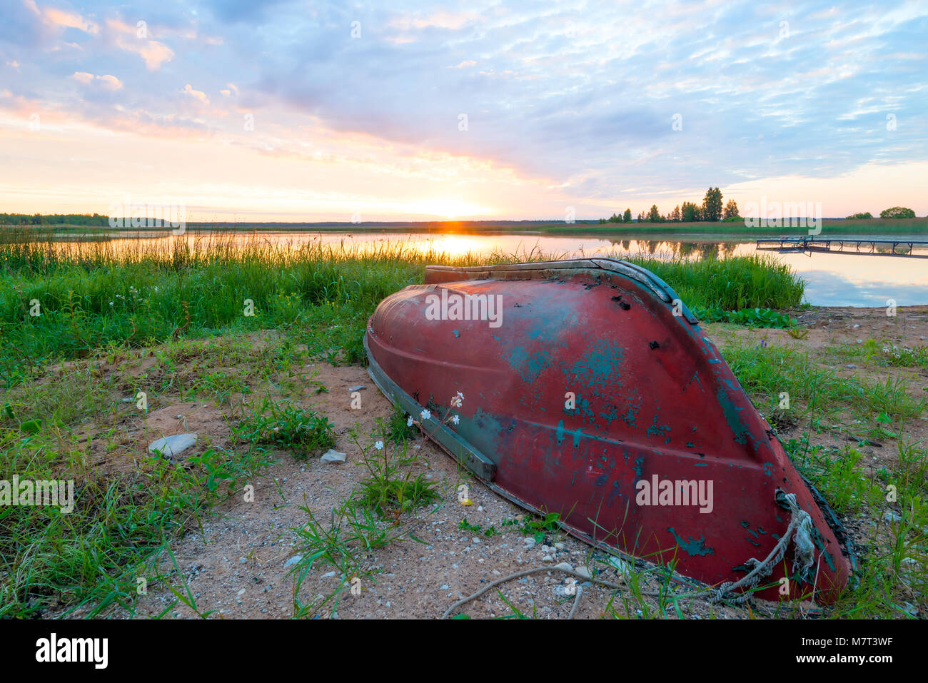 Inverted canoe hi-res stock photography and images - Alamy