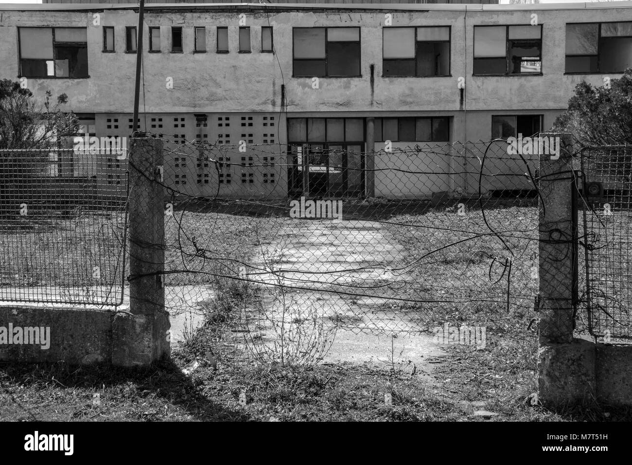 Old factory windows Black and White Stock Photos & Images - Alamy