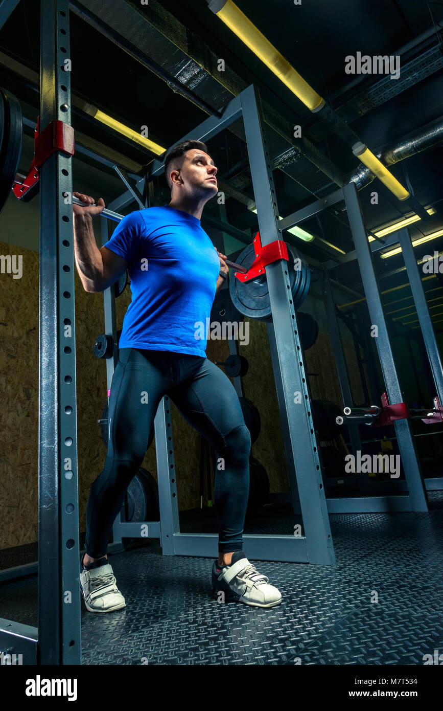 Male bodybuilder in gym hi-res stock photography and images - Alamy