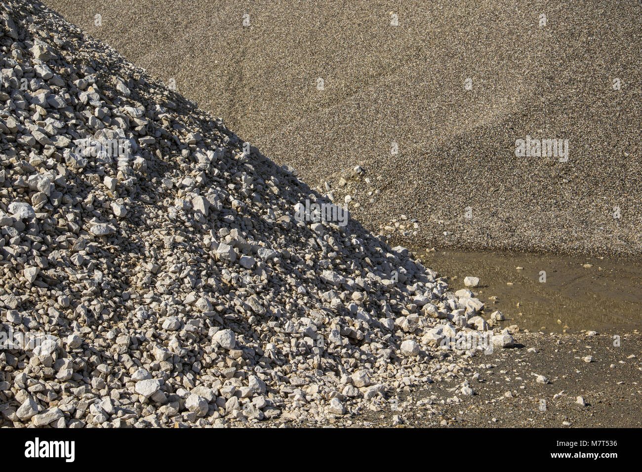 Aggregate gravel hi-res stock photography and images - Alamy