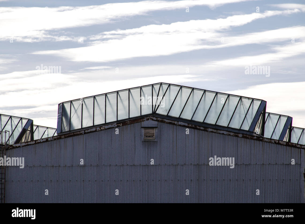 Industrial roof factory hi-res stock photography and images - Alamy