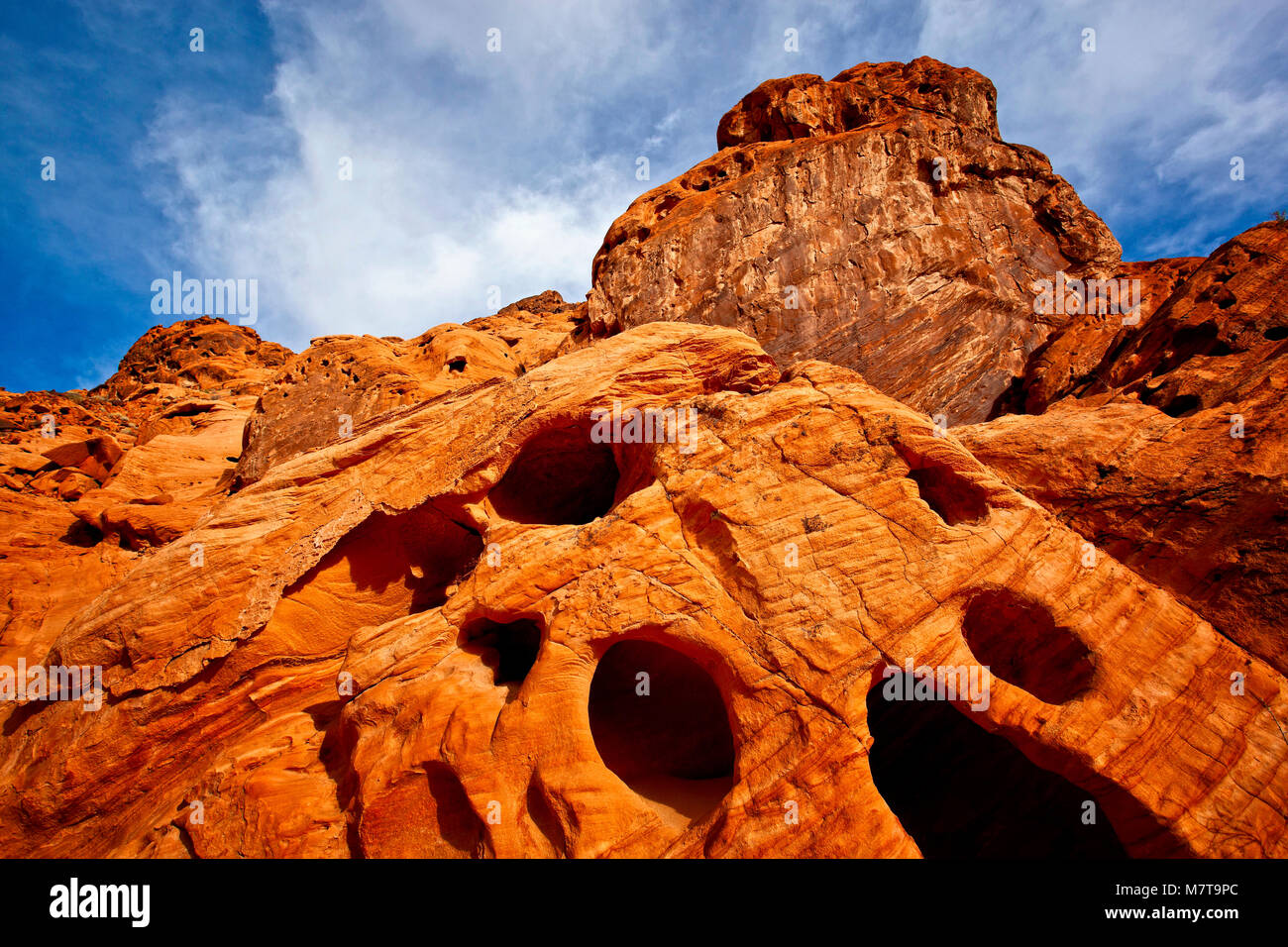 Beautiful eroded sandstone rock formations in Nevada's Valley of Fire ...