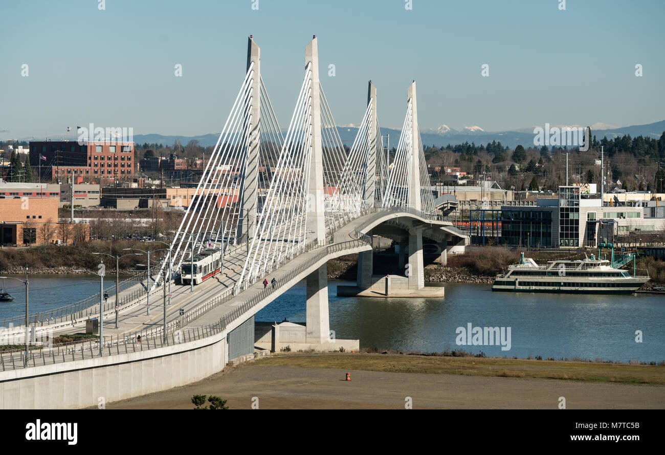 Cascade range train hi-res stock photography and images - Alamy