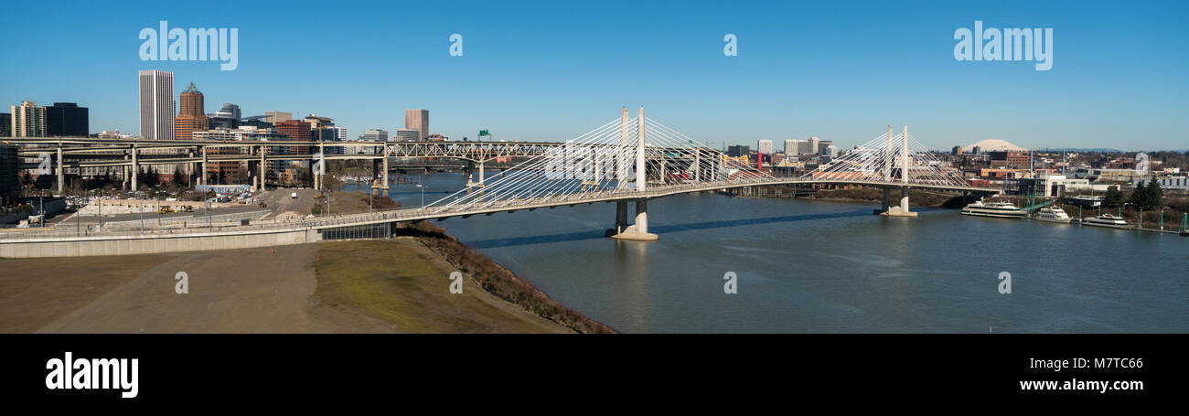 Portland tilikum bridge hi-res stock photography and images - Alamy