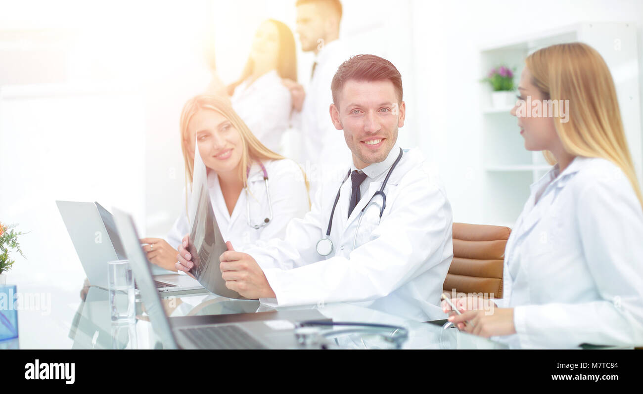 group of medical workers working together in hospital Stock Photo - Alamy