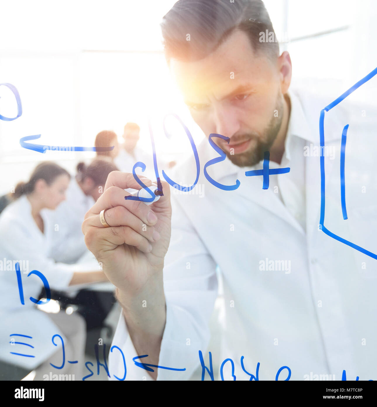Scientist virtual chemical formula hi-res stock photography and images ...