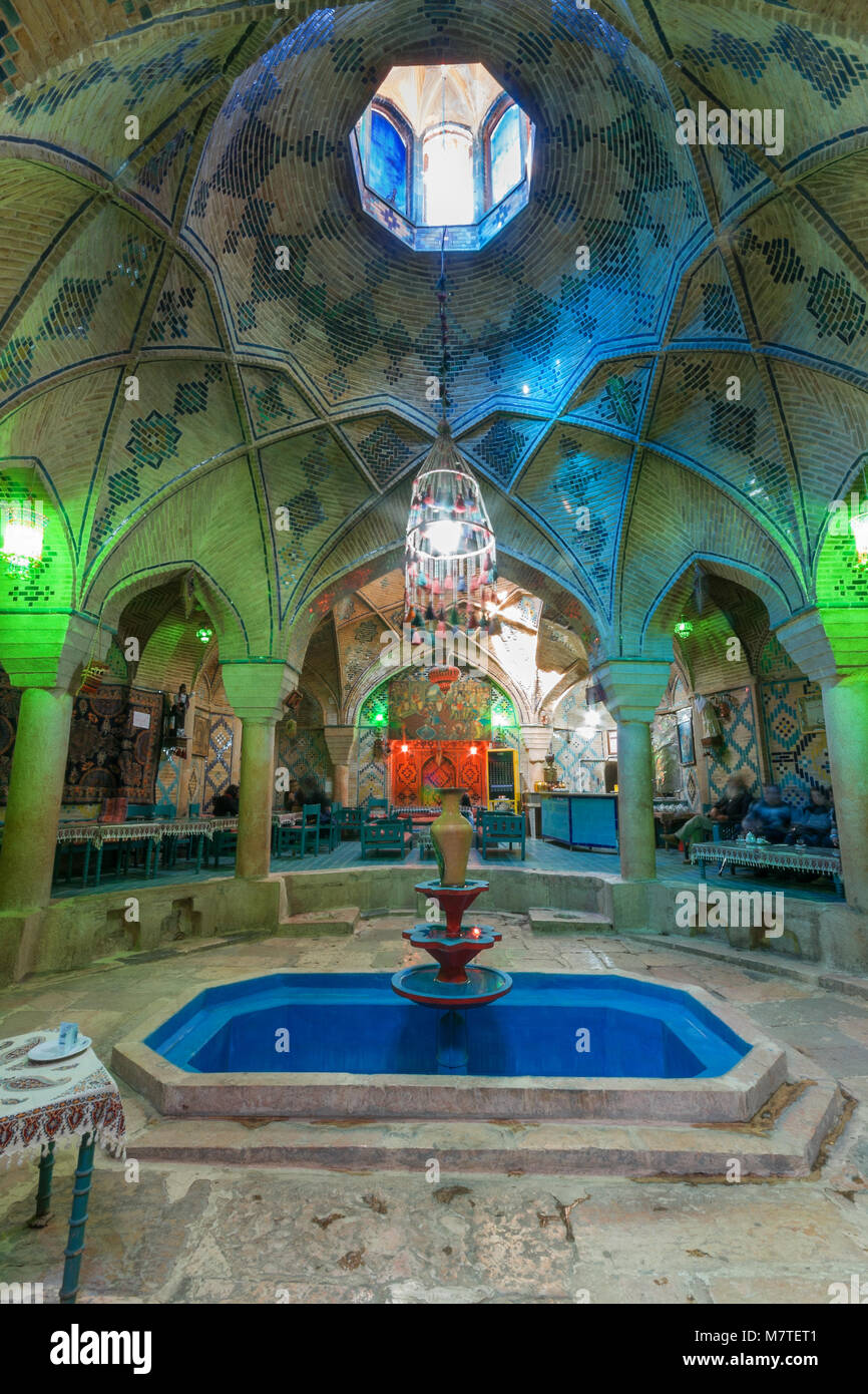 Kerman tea house hi-res stock photography and images - Alamy