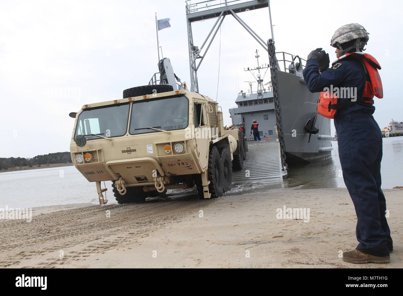 Landing craft utility vessel hi-res stock photography and images - Alamy