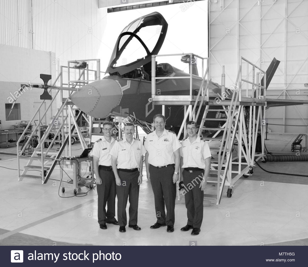 F 35 Joint Strike Fighter Stock Photos & F 35 Joint Strike Fighter ...