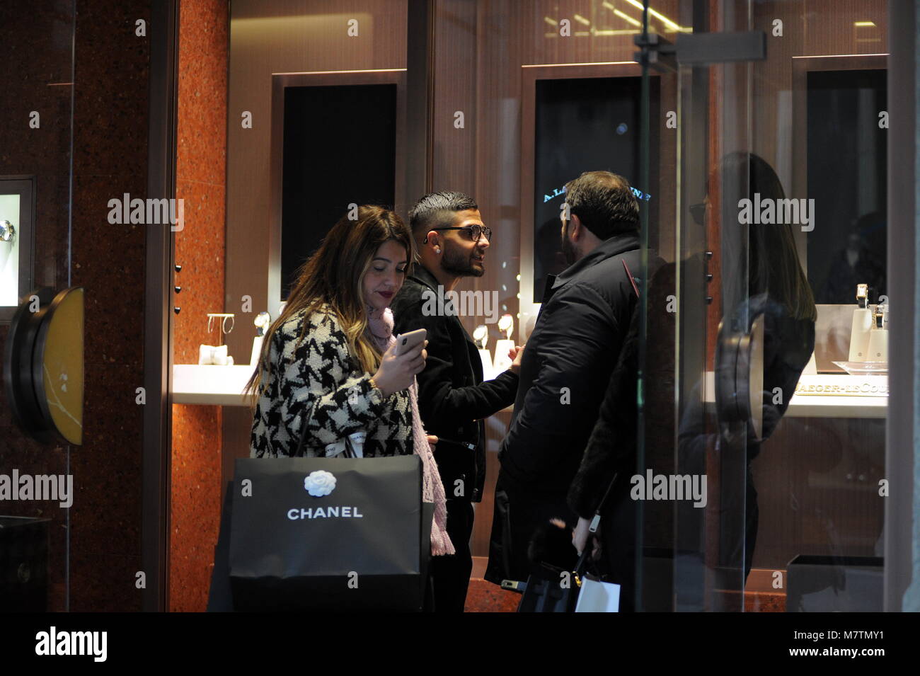 Milan, Lorenzo Insigne shopping in the center with his wife Genoveffa ...