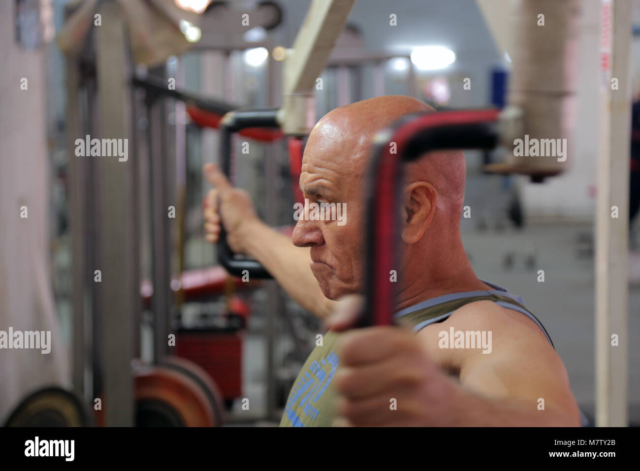 (180312) -- CAIRO, March 12, 2018 (Xinhua) -- Sobhi Mohammed does ...