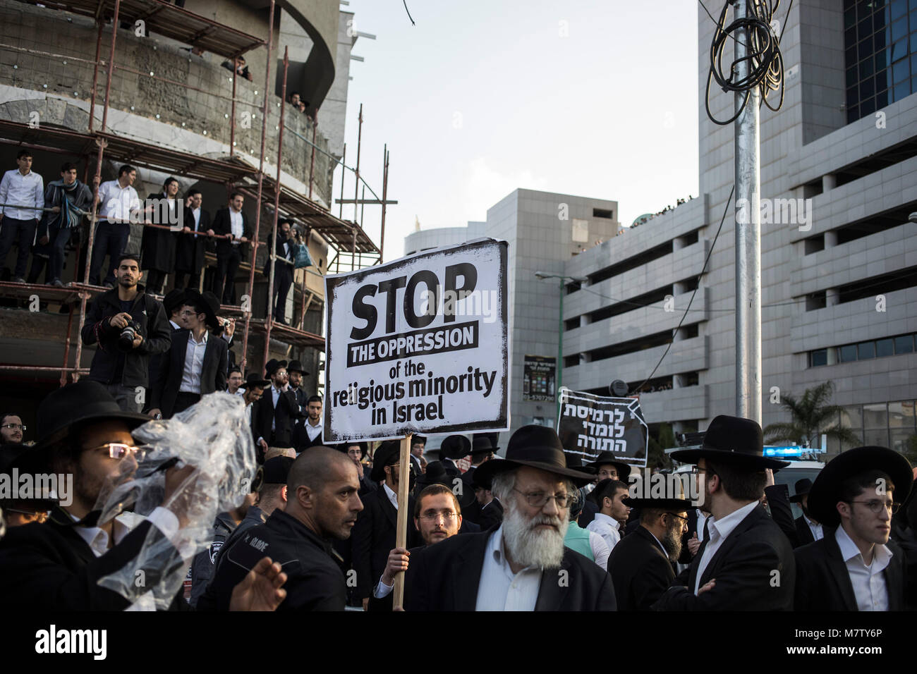 Conscription of men hi-res stock photography and images - Alamy