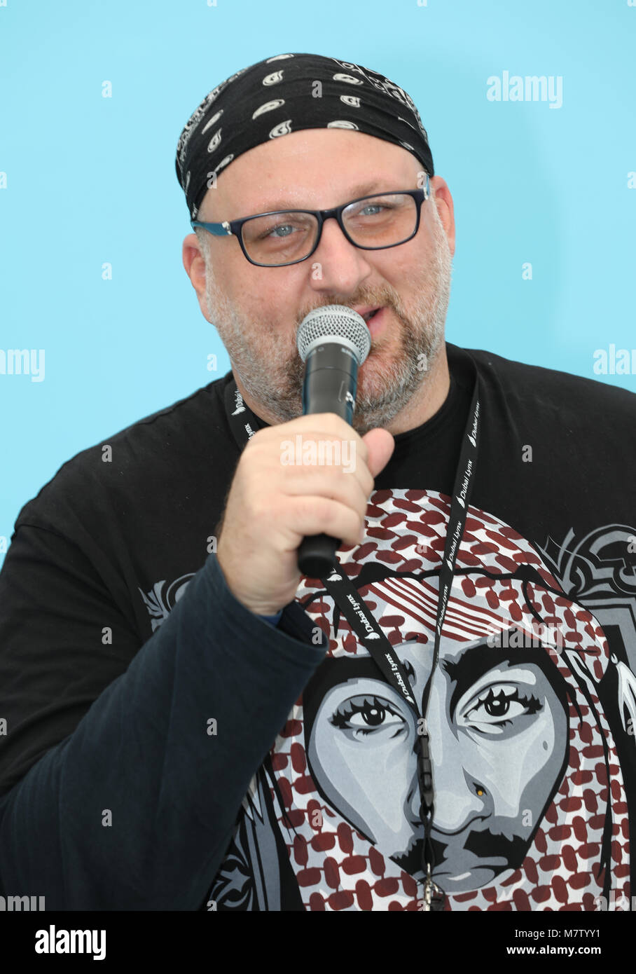 Big hass radio host and founder re volt blog hi-res stock photography ...