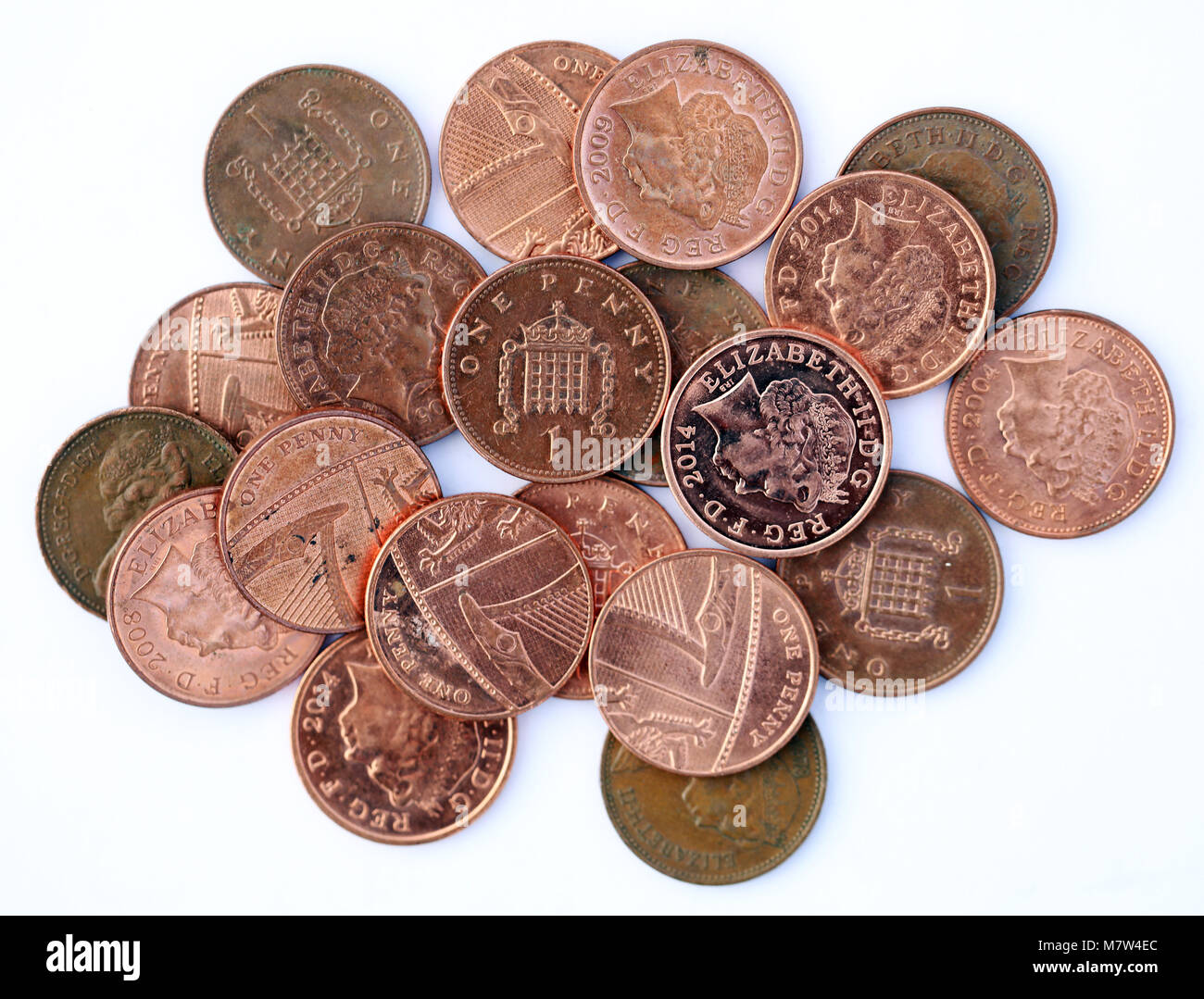 Philip Hammond has suggested that 1p and 2p coins and £50 notes could ...