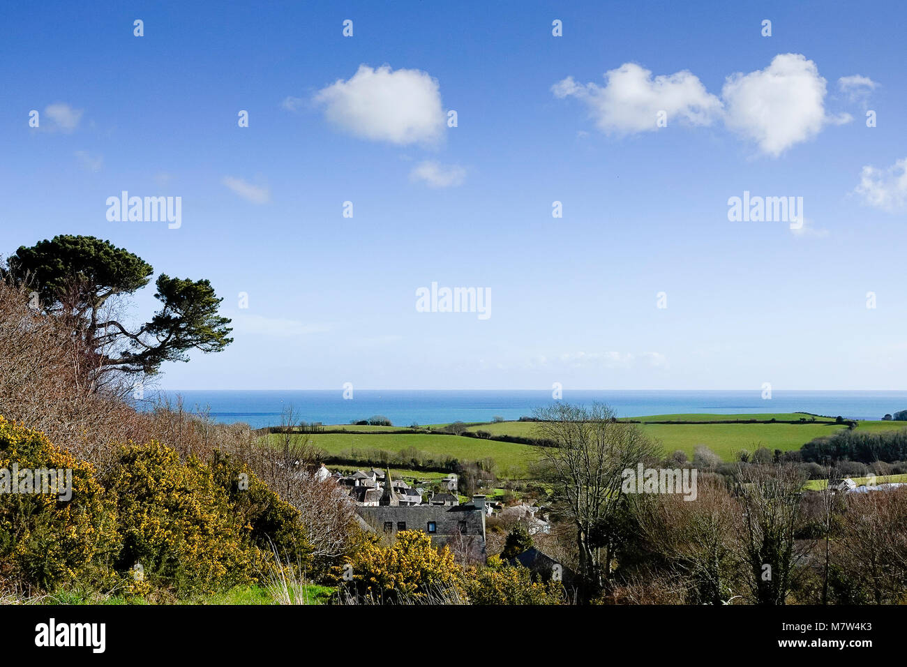 Prospect Hill, Slapton Ley. 13th March 2018. A ridge of high pressure ...