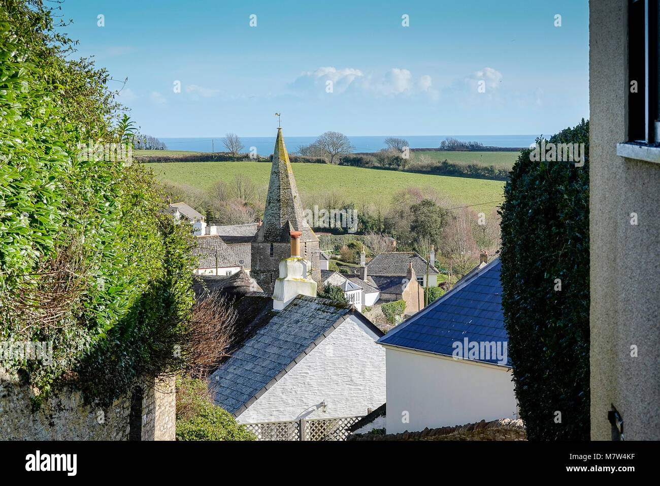Prospect Hill, Slapton Ley. 13th March 2018. A ridge of high pressure ...