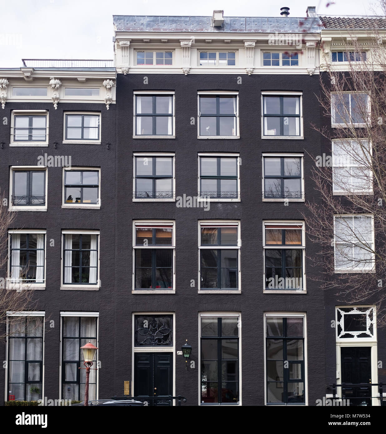 Traditional vintage dutch buildings in Amsterdam in the winter Stock ...