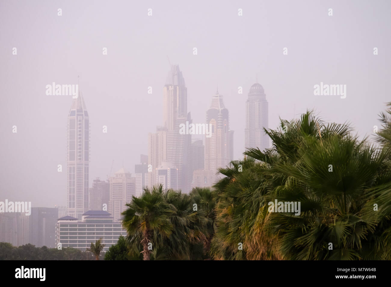 Dusty weather dubai hi-res stock photography and images - Alamy