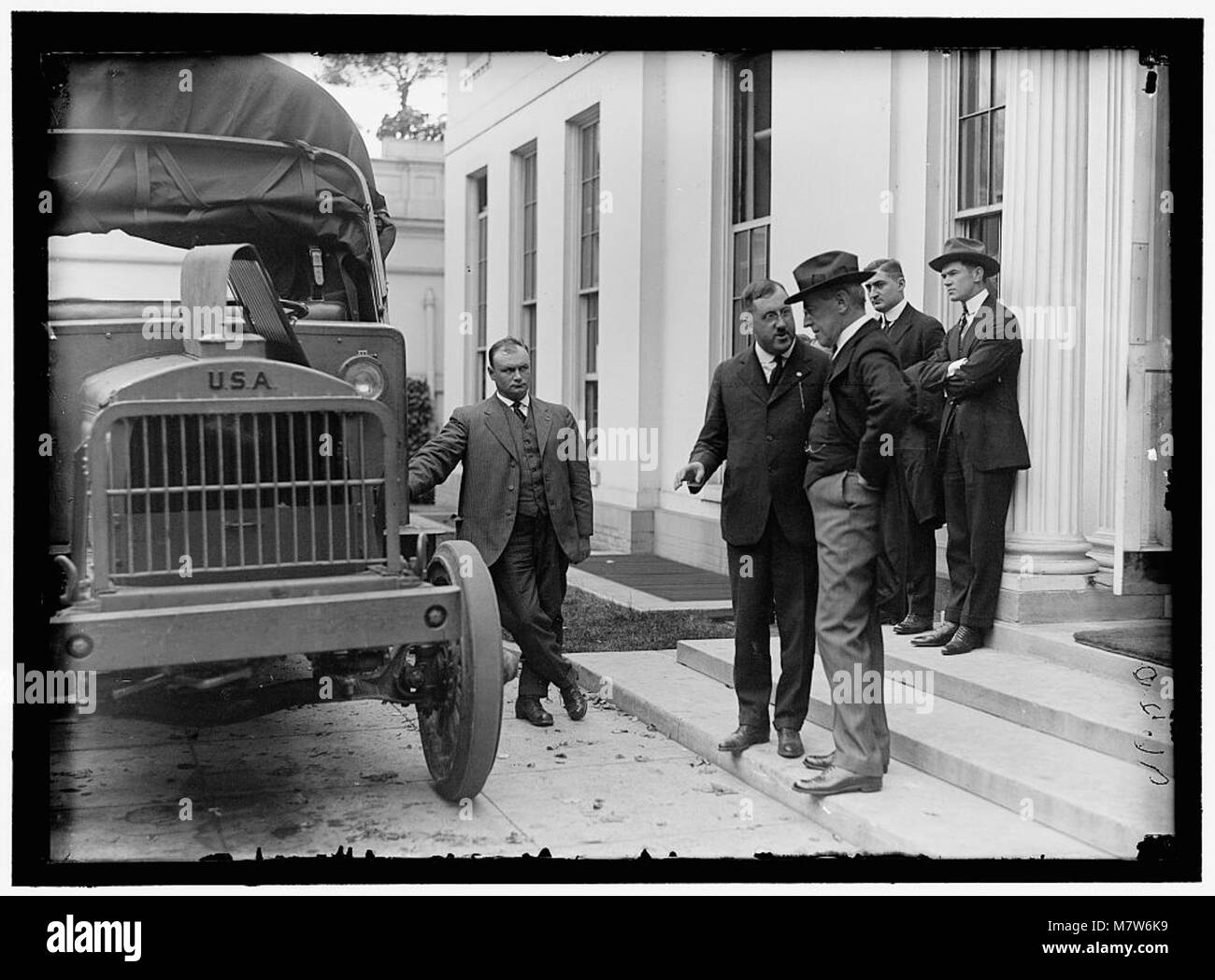A photograph depicting U.S. Army personnel conducting a motor truck ...