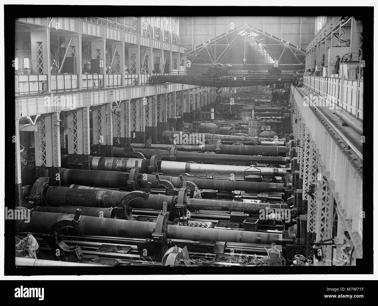 Photograph of the Big Gun section of shops at the U.S. Navy Yard in ...