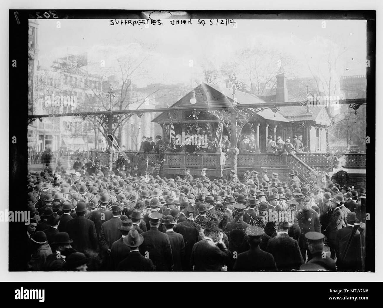 Socialist and labor union demonstration, Union Square, New York City ...