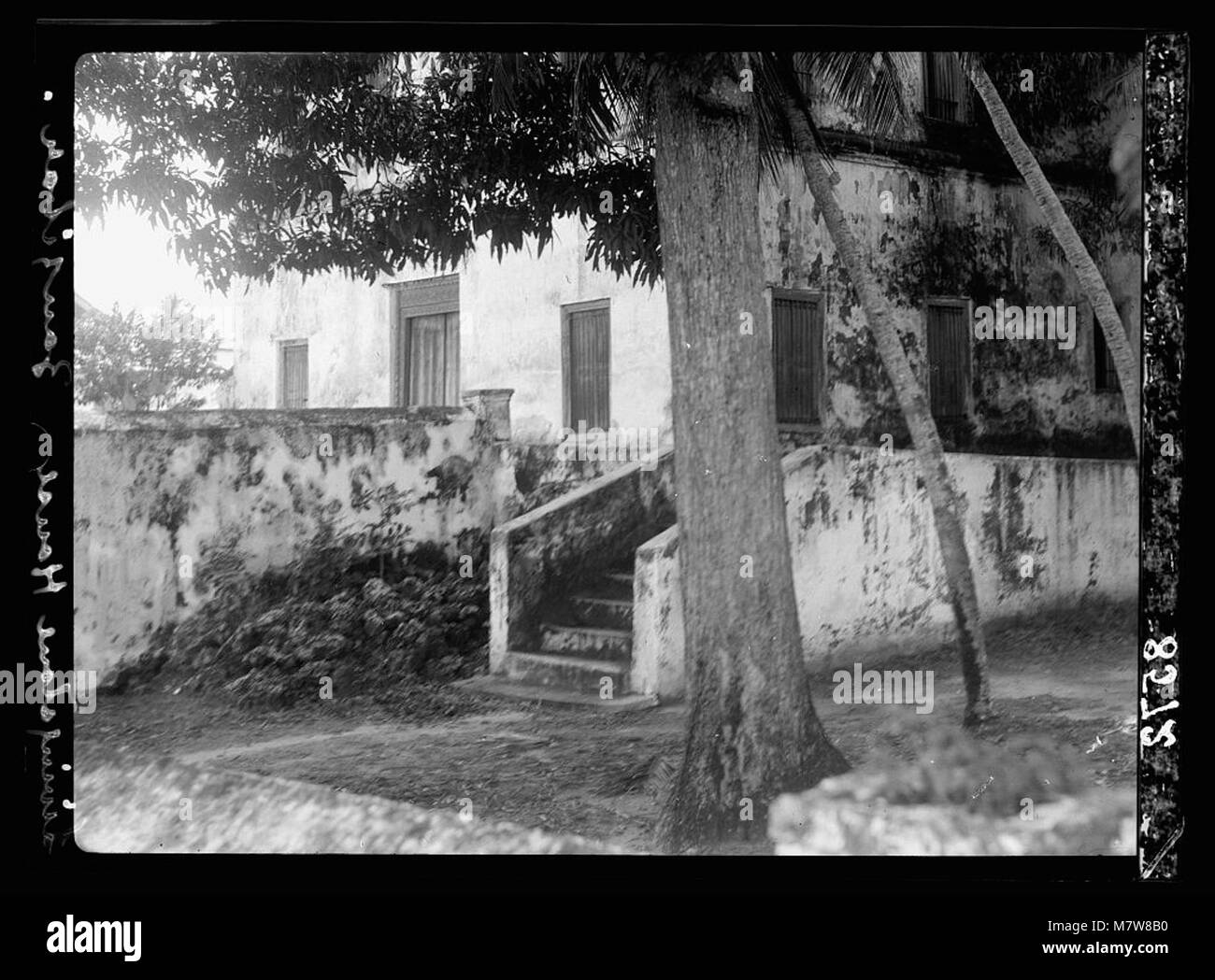 This photograph depicts the street entrance of the Livingstone House in ...
