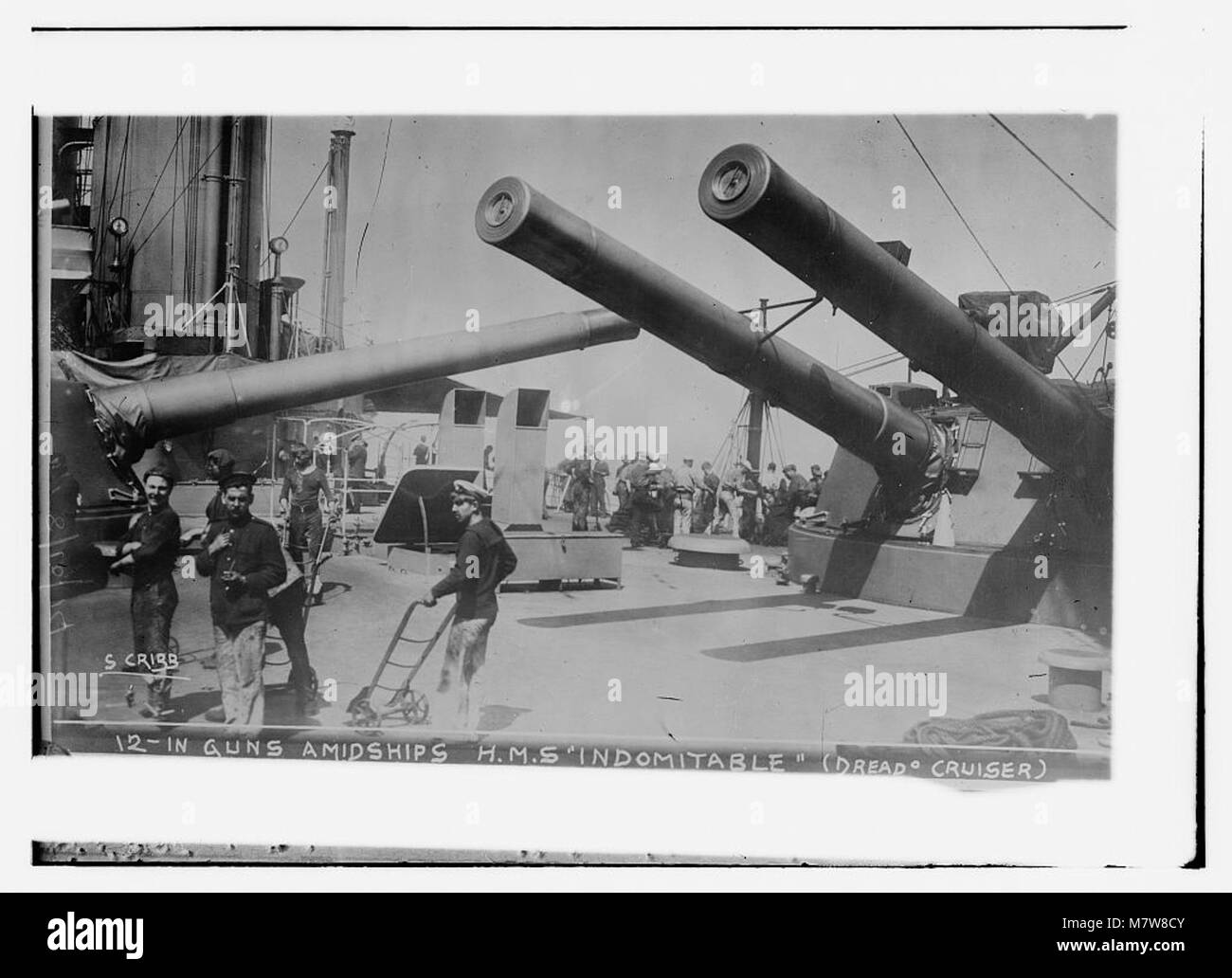 Dreadnought ships Black and White Stock Photos & Images - Alamy
