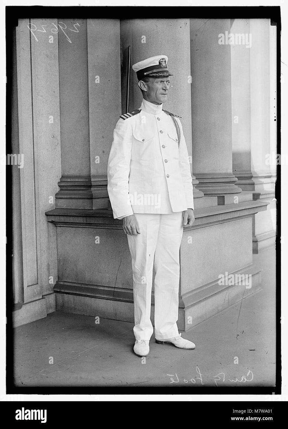 U s navy commander hi-res stock photography and images - Alamy