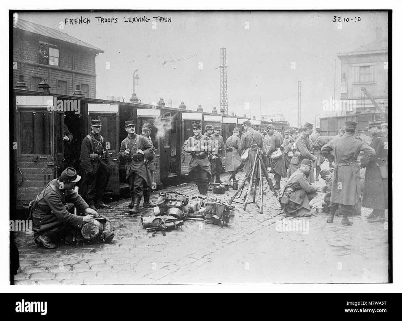 Troops departure Cut Out Stock Images & Pictures - Alamy