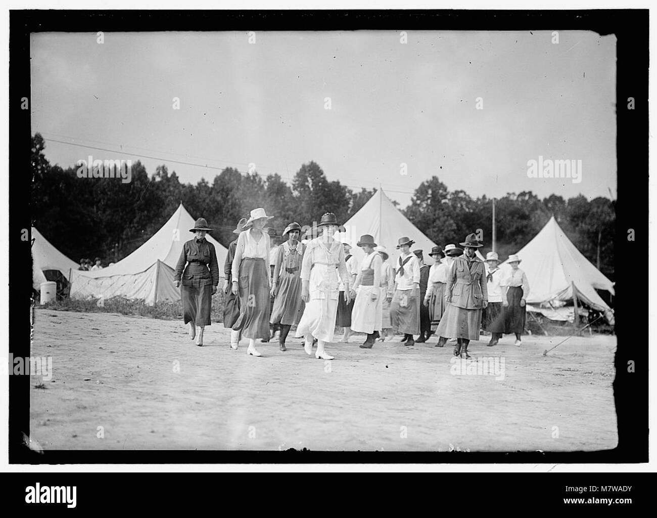 Girls camp hi-res stock photography and images - Alamy