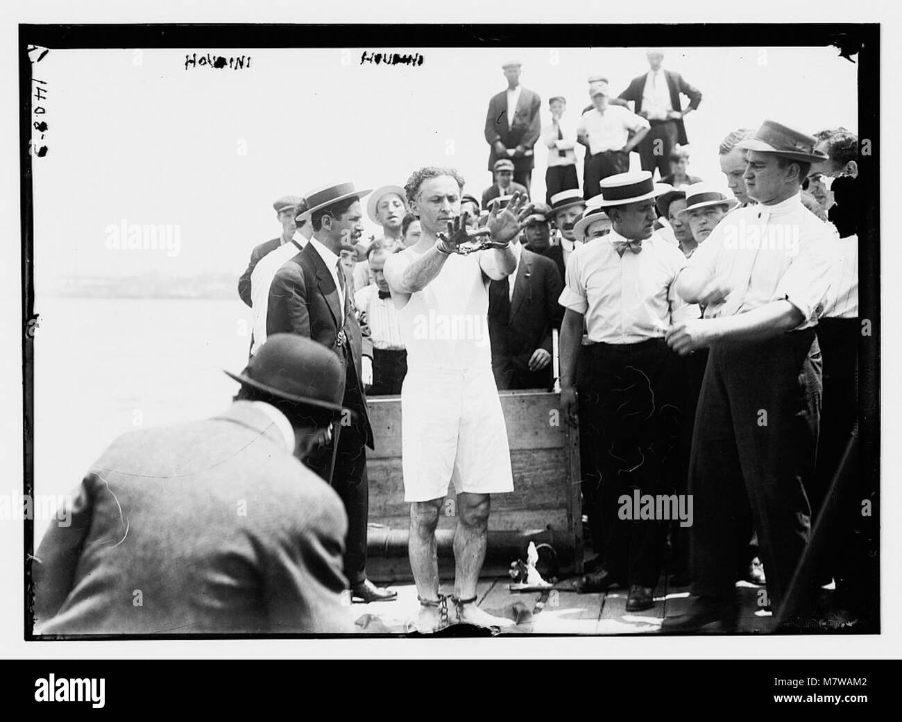 Houdini performance Black and White Stock Photos & Images - Alamy