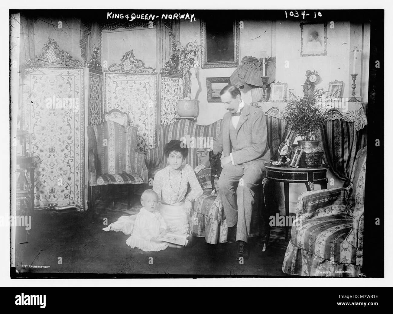 A portrait of the King and Queen of Norway, capturing their royal ...