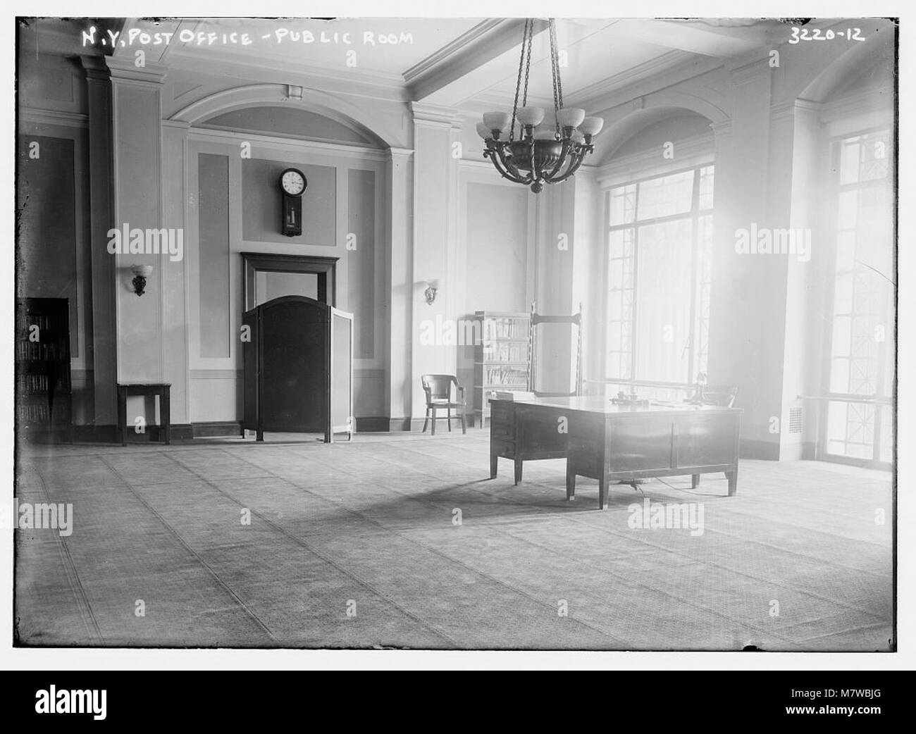 Early 1900s post office interior Black and White Stock Photos & Images ...