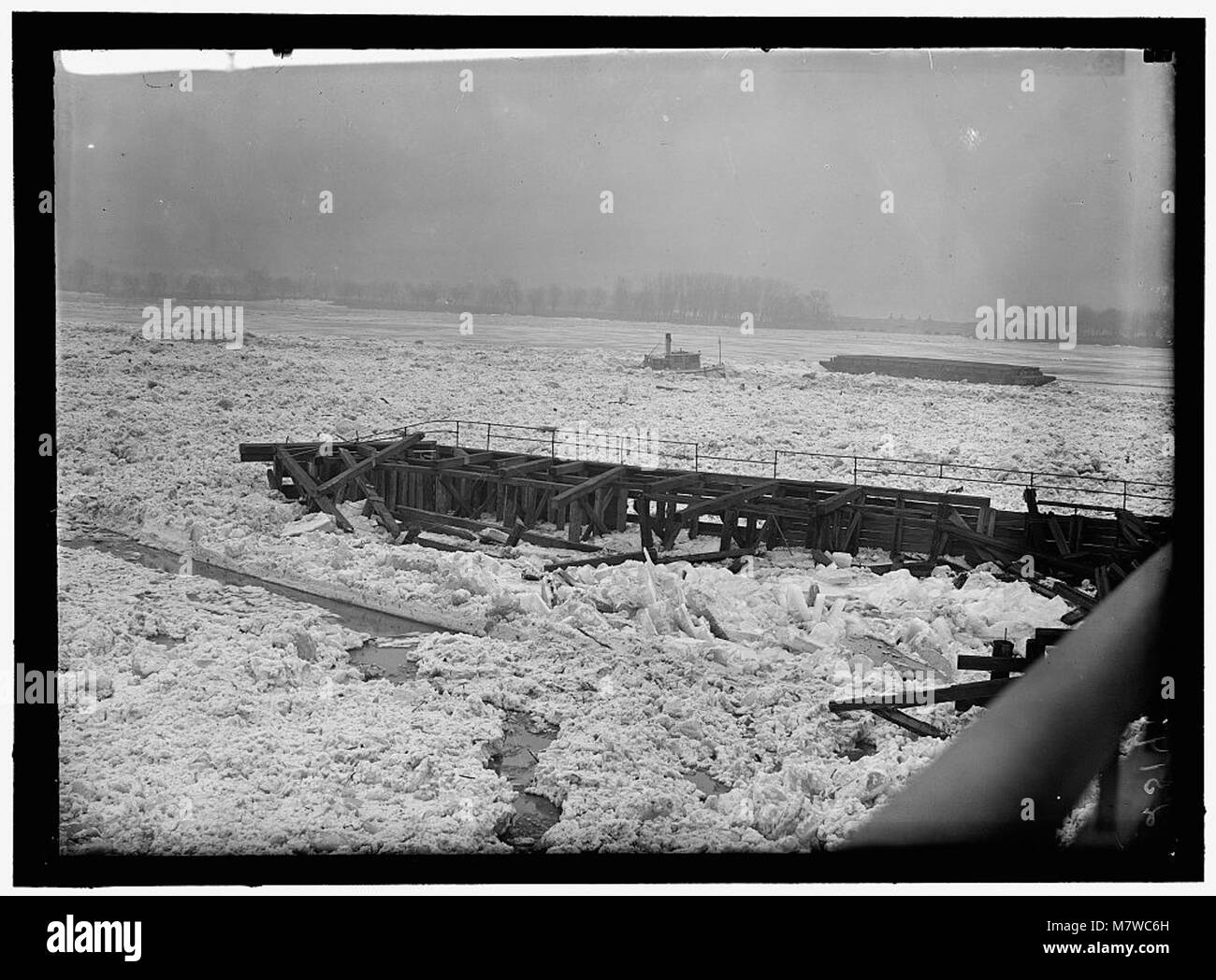 A photograph of ice jams along the Potomac River, highlighting the ...