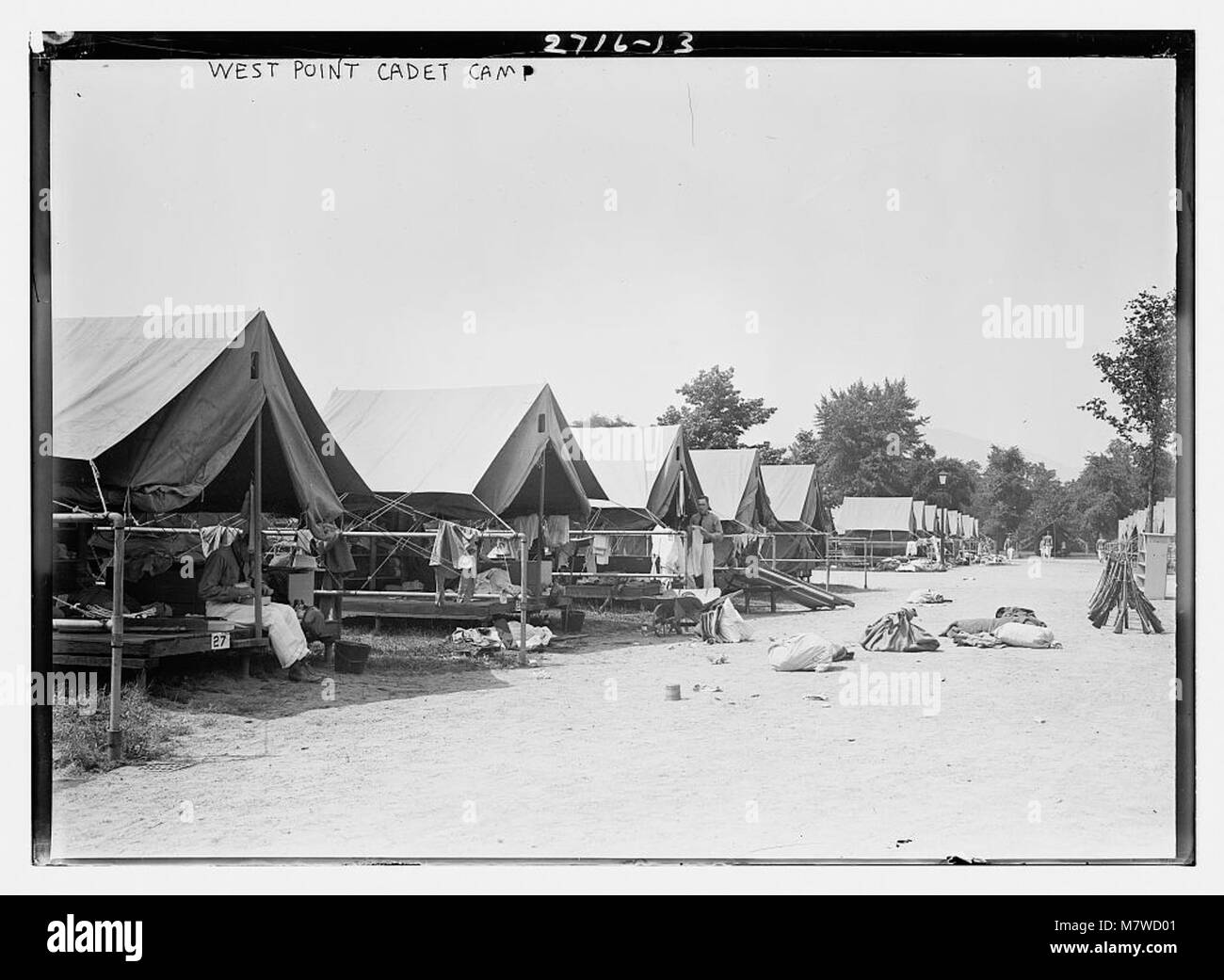 Cadet camp hi-res stock photography and images - Alamy