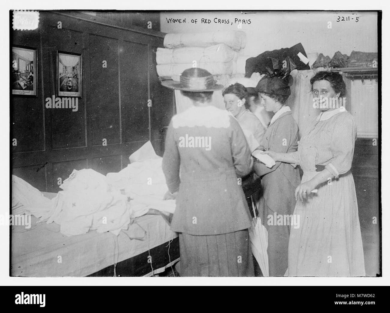 Women of Red Cross, Paris LCCN2014697220 Stock Photo - Alamy