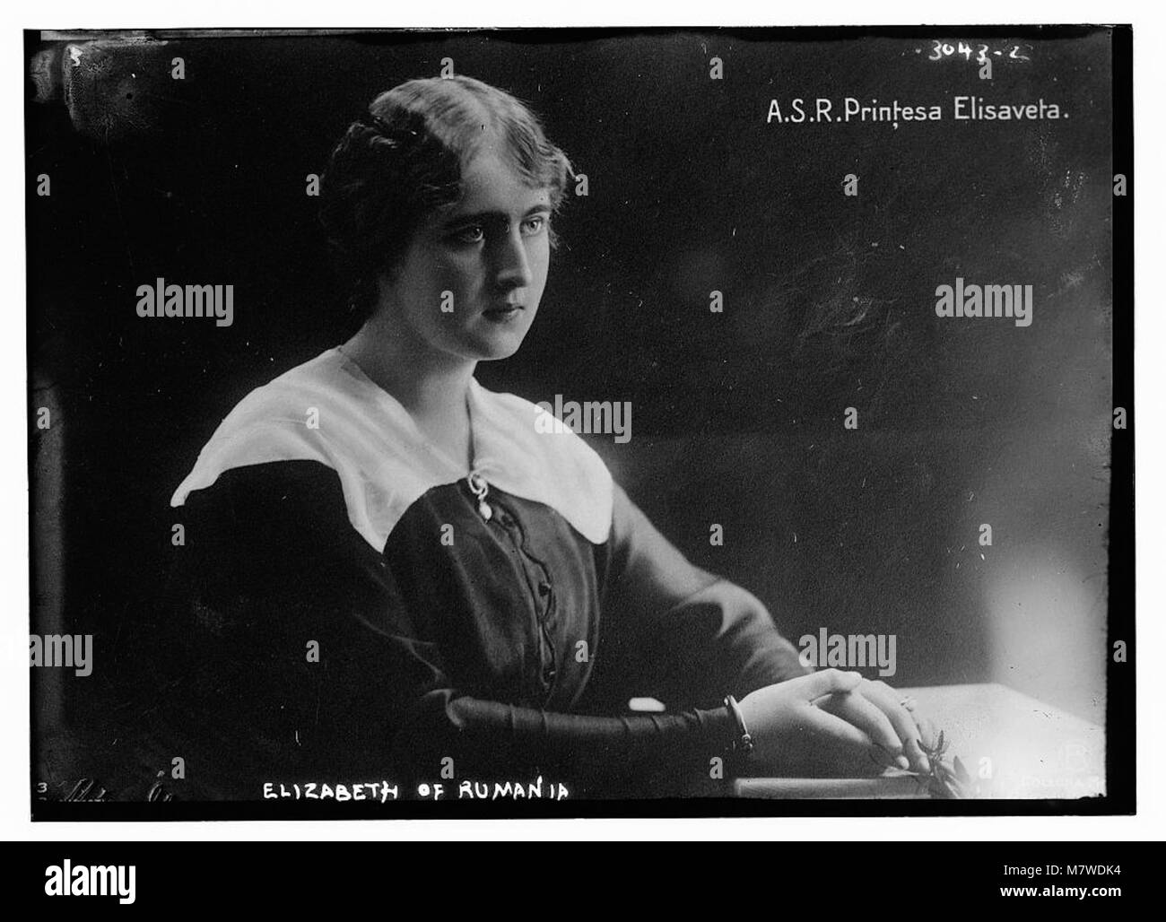 Portrait of Queen Elizabeth of Romania, showcasing her regal style and ...