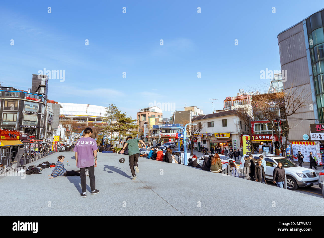 Seoul, South Korea - March 3, 2018 : Hongdae (Hongik University ...