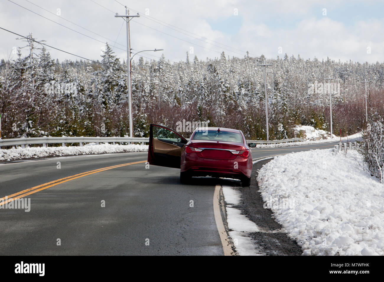 a vehicle pulled off to the side of the road Stock Photo - Alamy