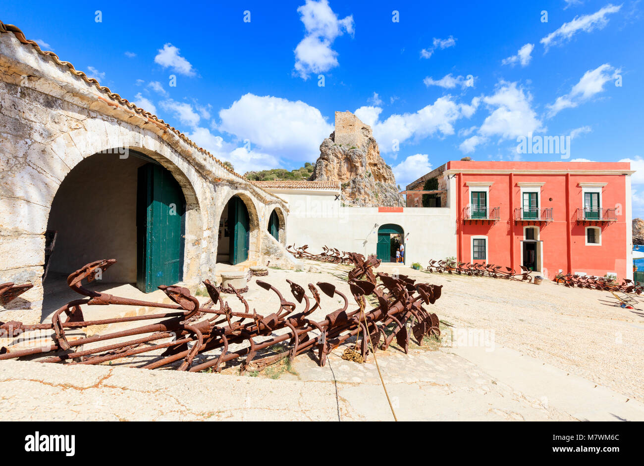 Sicily scopello market hi-res stock photography and images - Alamy
